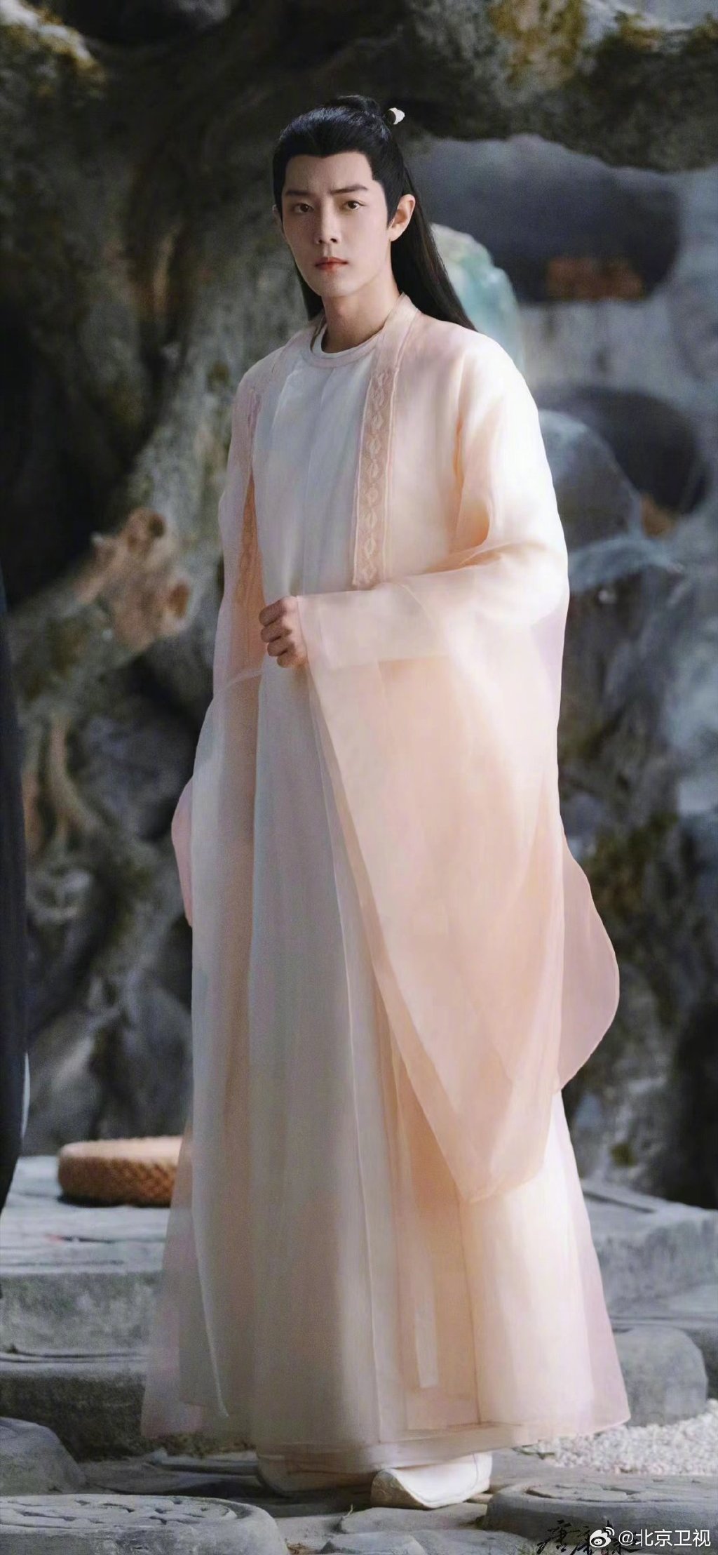 Xiao Zhan's gauze style award, the charm of this handsome man in ...