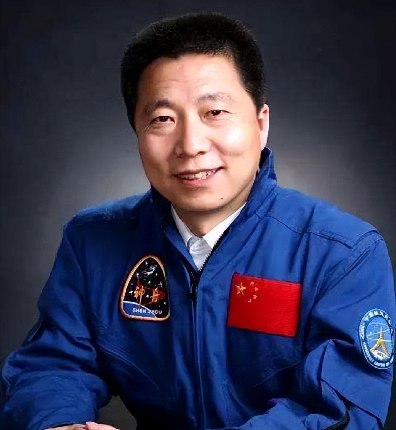 In 2003, Yang Liwei heard a knock on the door in space, and he learned ...