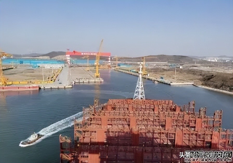 The "new" shipyard is officially in operation!The first ship started ...