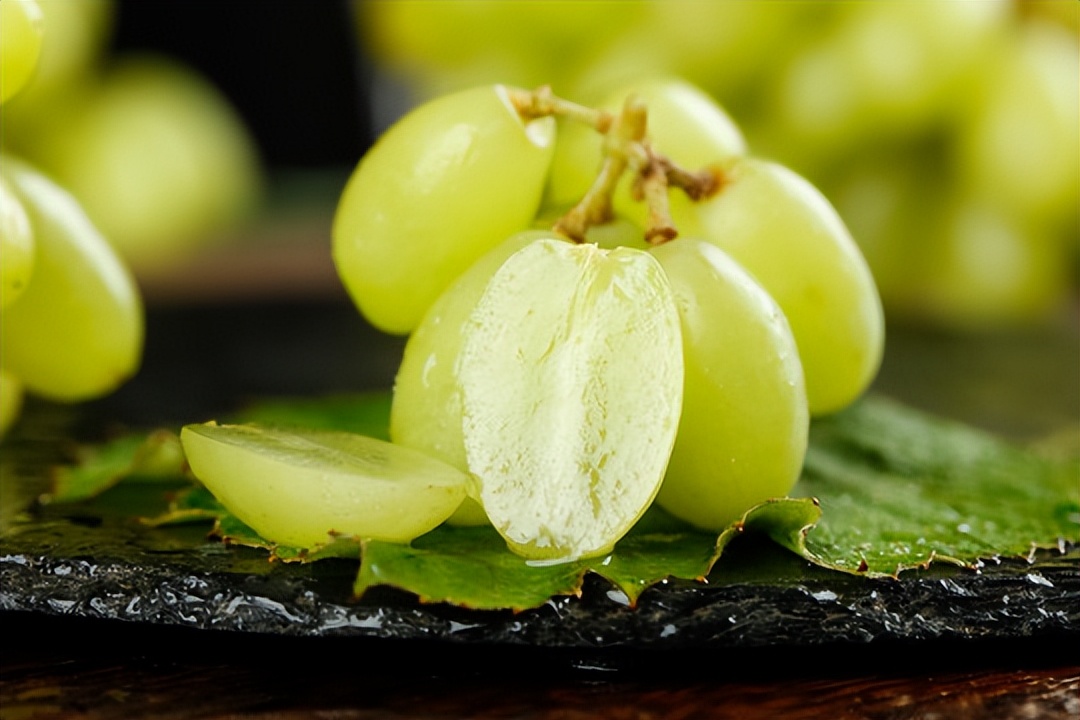 Xinjiang's grapes can finally be eaten - iNEWS