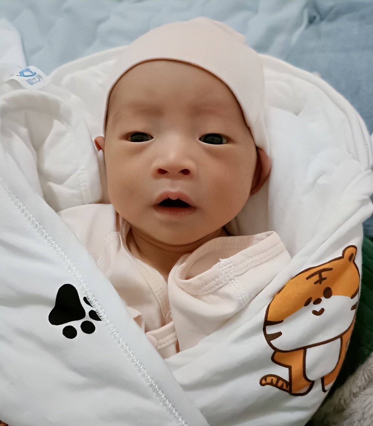 There may be 3 reasons why the baby wakes up from sleep, understand and ...