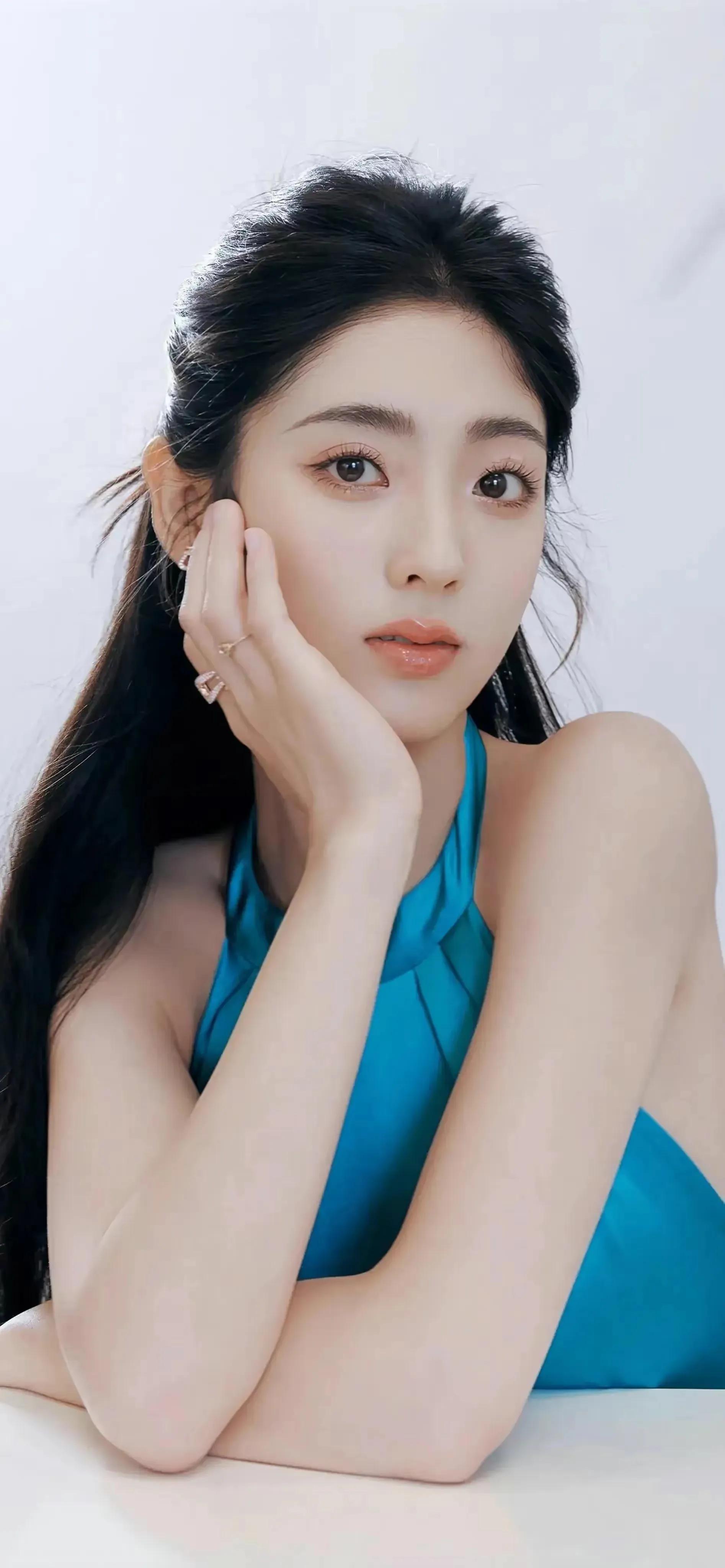 Beautiful photos of goddess Xing Fei - iNEWS