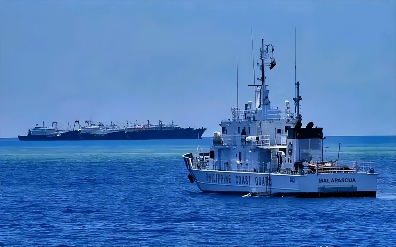 The U.S. Navy entered the confrontation scene and military planes ...