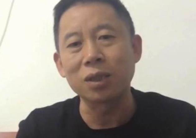 Life is on track!Sun Zhuo received many gifts on his birthday, but he ...