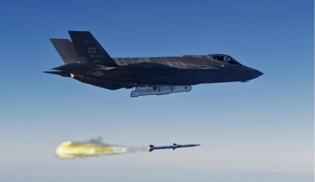 After replacing the turbofan 15, the speed of the J-20 is as high as ...