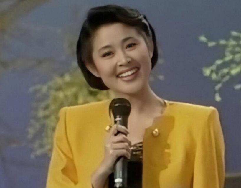 Ni Ping's former "CCTV first sister", how beautiful is Ni Ping when she ...