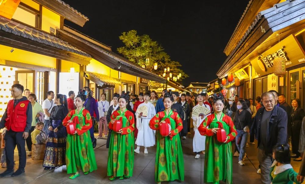 Dreaming back to the Han and Tang Dynasties in a second! - iMedia