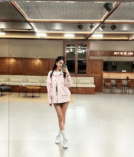 Celebrity couple show affection, Chen Ruoyi's sweetness adds points ...