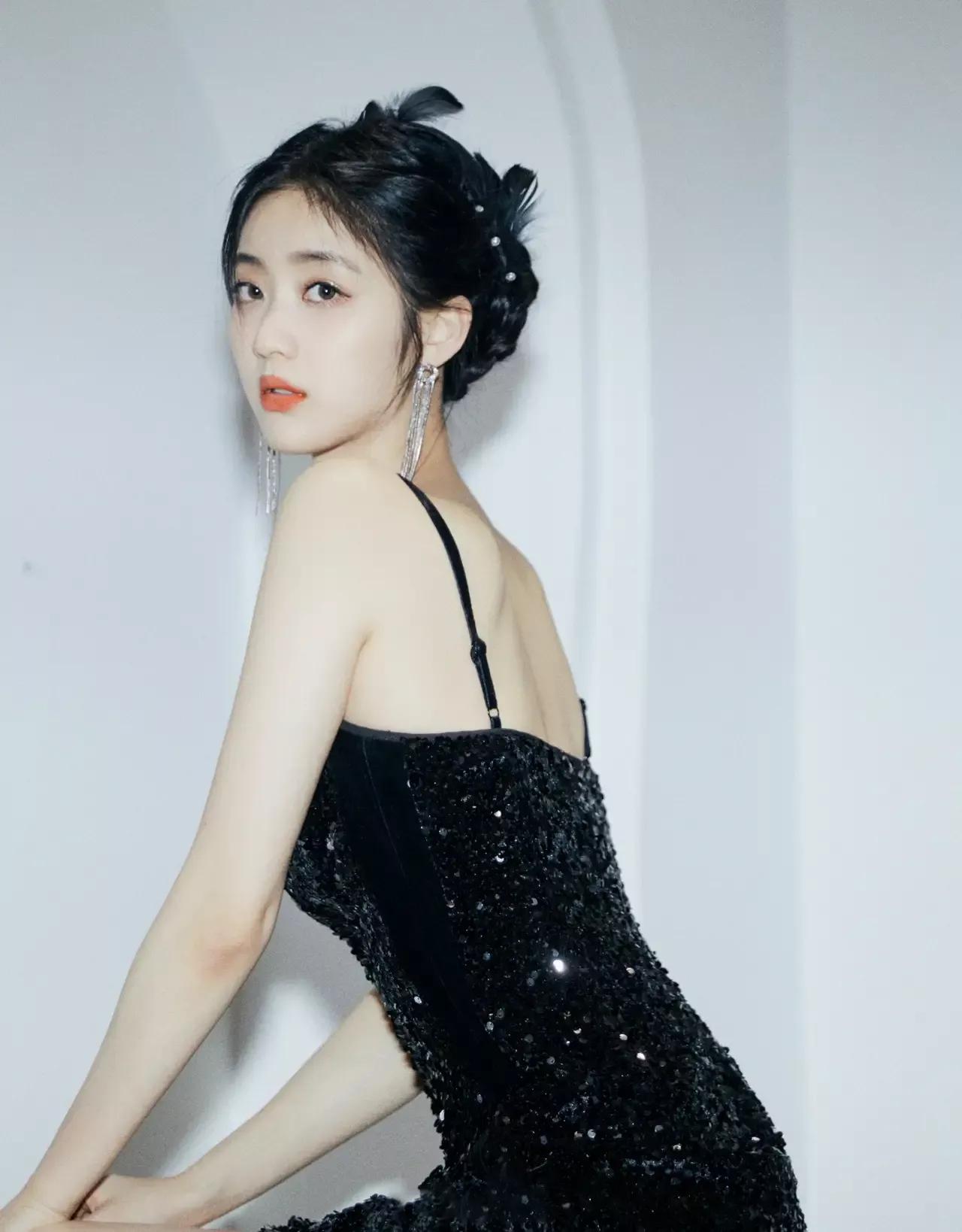 Celebrity Pretty Lady: Qi Yandi! - iMedia