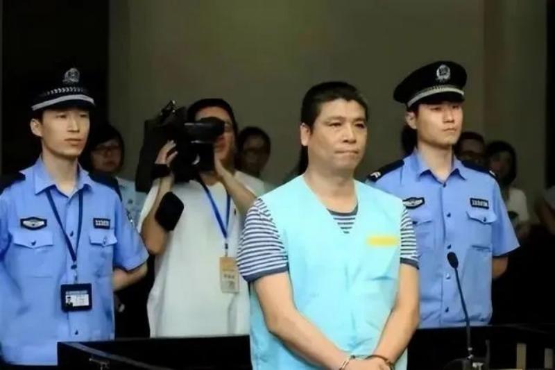 Zhou Libo's second wife, Hu Jie: a top rich man, her ex-husband was ...