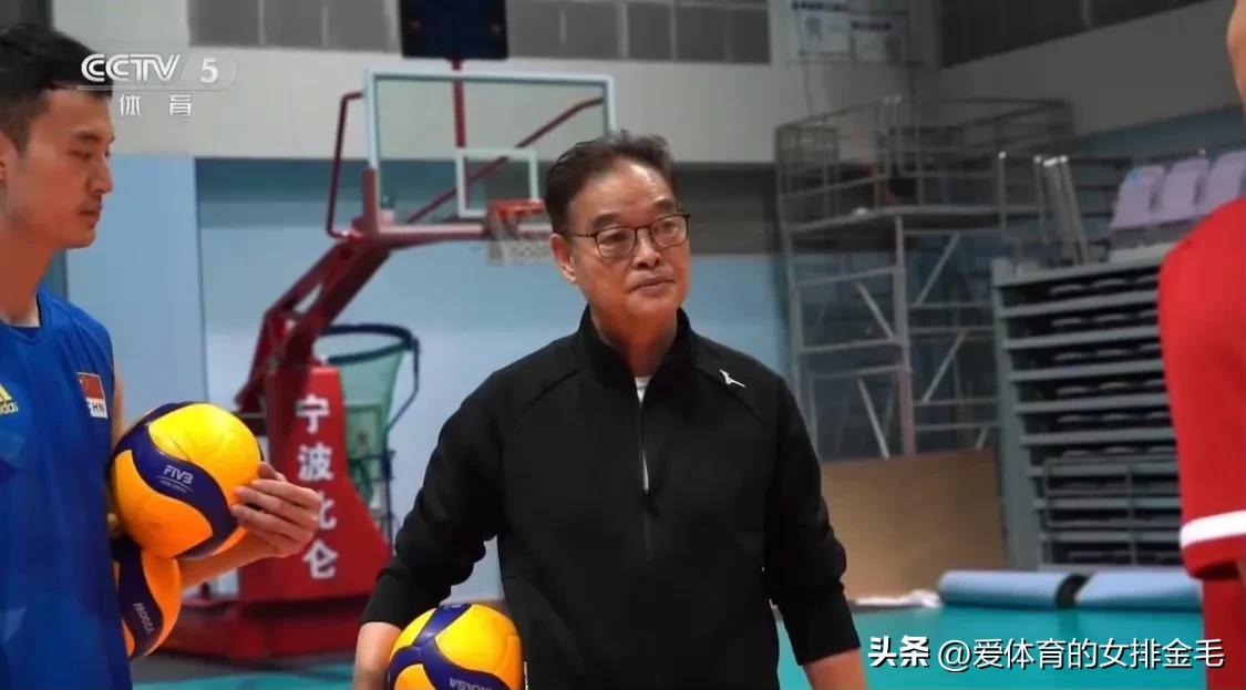 The old man is coming out again! 68-year-old Shen Fulin assists Wu ...