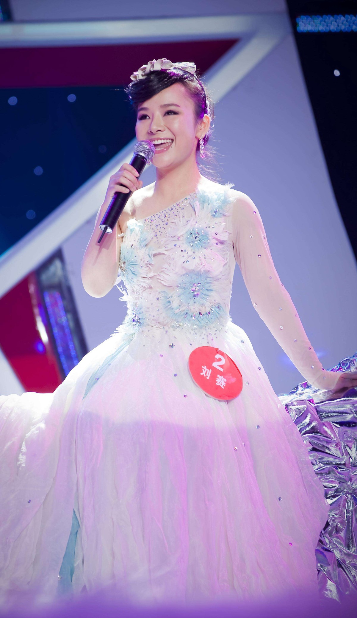 Blind singer Liu Sai: Soldier husband is willing to donate eyes, but he ...