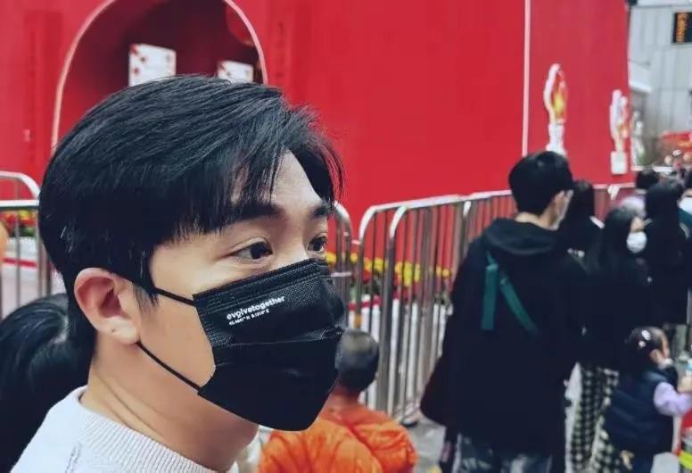 Photos of Yu Haoming and his girlfriend going out are exposed. His ...