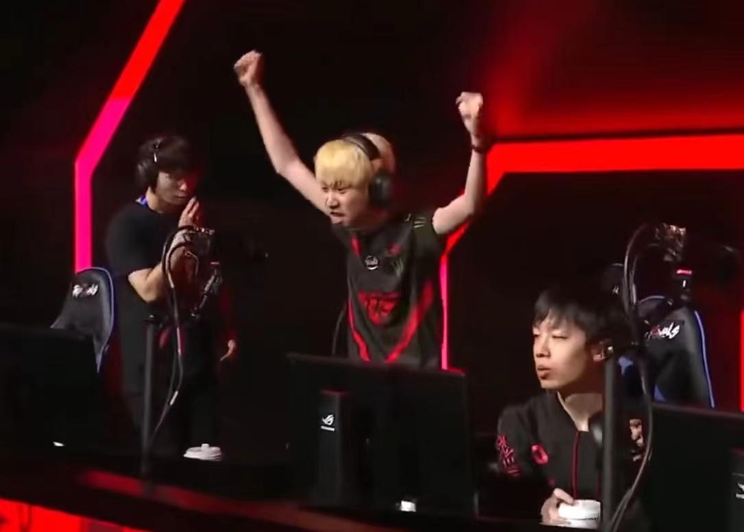 LOL: Can Doinb survive? UZI: You can go to RNG! Doinb: "Pay" to work? - iMedia