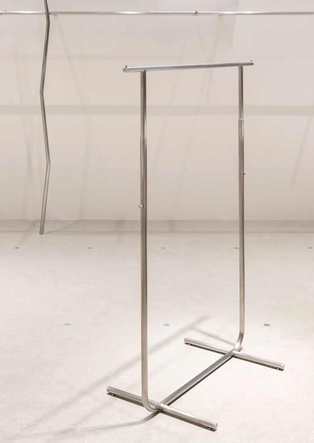 LEPSIM is a women's clothing brand store design that enjoys life freely ...