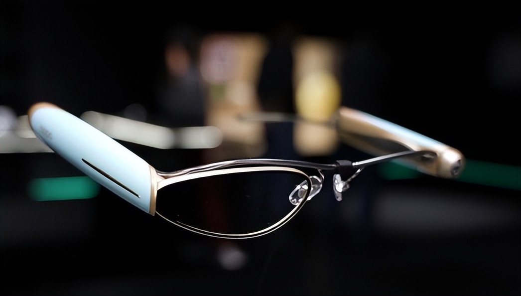 Smart glasses translator: how it facilitates people's daily life - iMedia