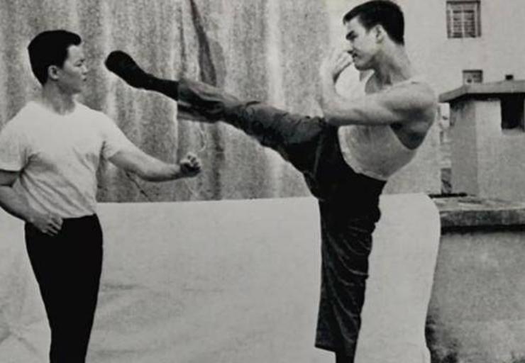 Bruce Lee's Japanese disciple guarded his master's grave for 48 years ...