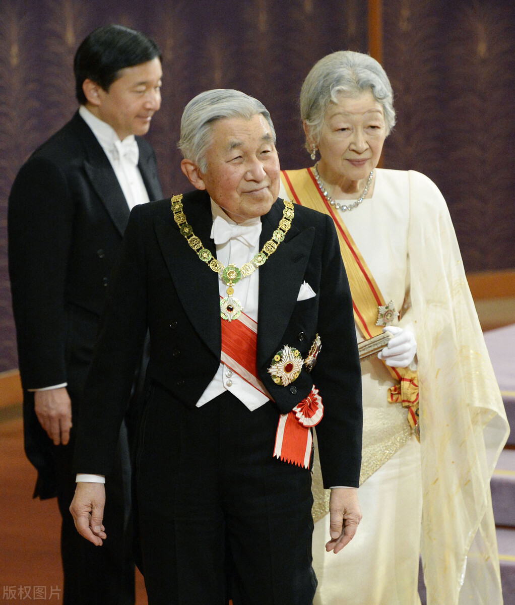 The Mystery of the Japanese Emperor's Lineage and Appearance: A Special ...