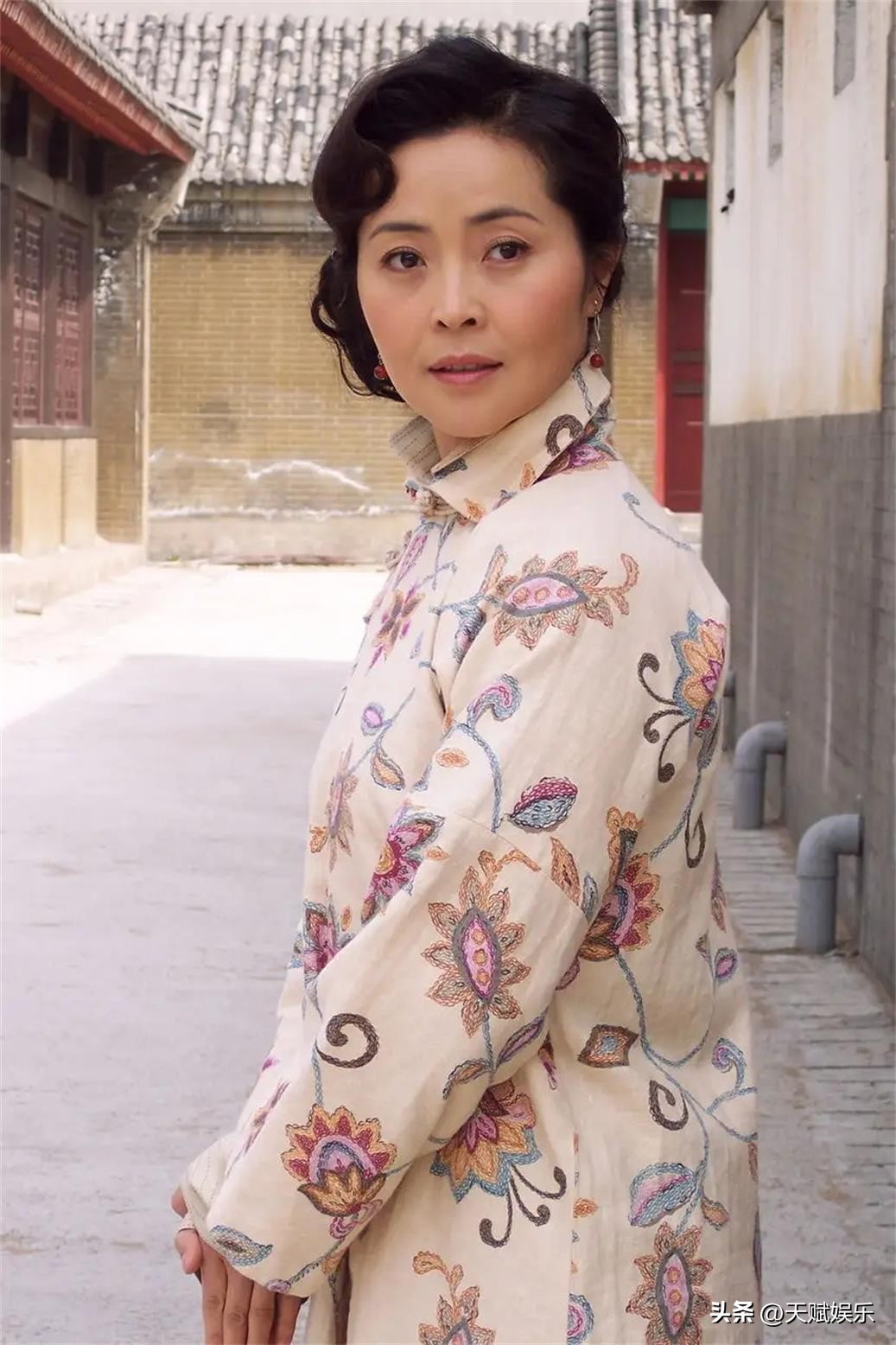 Actress Fang Xiaoli who played Sun Yan in the TV series "Workplace is a ...