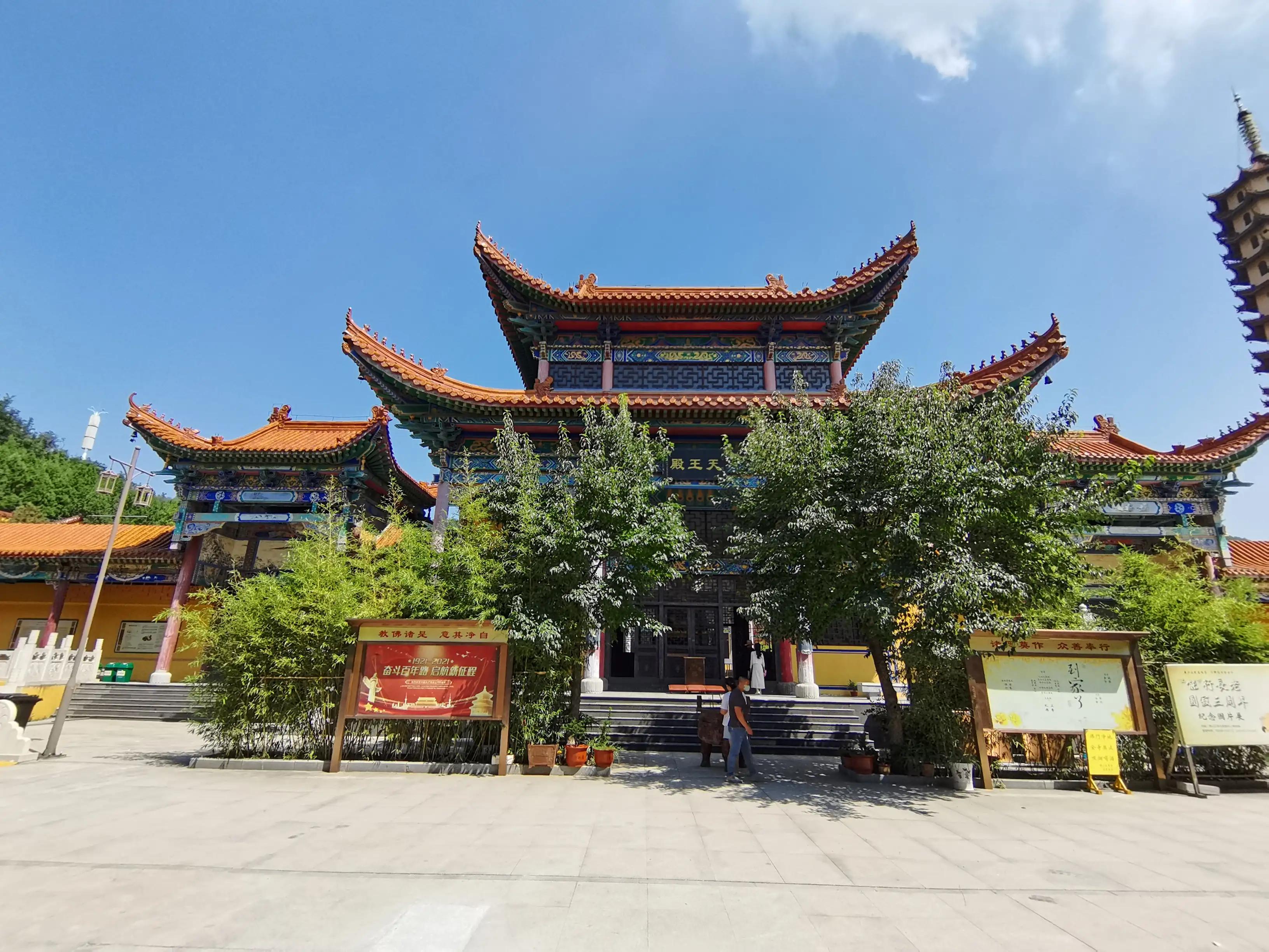 The Zhengjue Temple on the Lianhua Mountain in Boshan has been rebuilt ...
