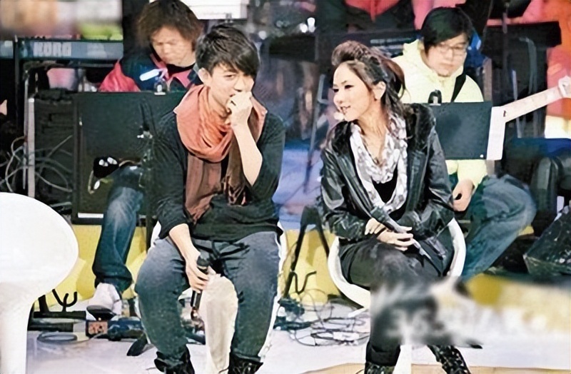 Lin Youjia officially announced the world tour concert, netizen: Do you ...