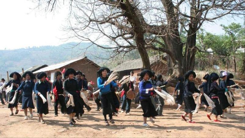 Traditional ancient rhyme: melodious drumming, pulsating figure - the ...