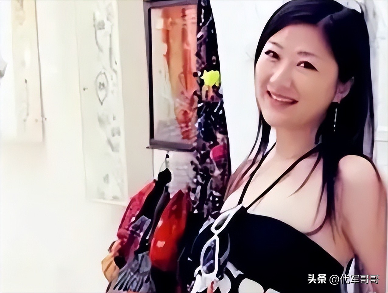 Beauty host Yang Lei: Married to a rich man in a flash marriage but was ...