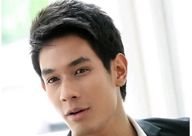 Alas! It's such a pity. I mourn the death of Thai actor OM. I really ...