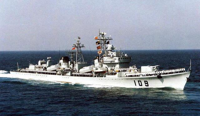 History of Chinese Weapons——Type 051 Destroyer 109 Kaifeng - iNEWS