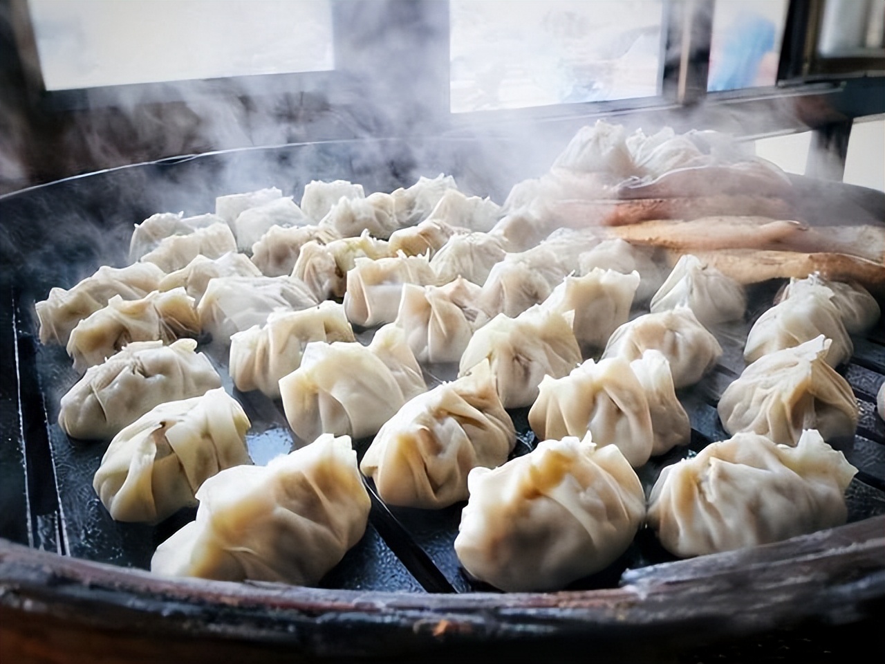 Thin-skinned buns, strong Xinjiang flavor, you can't forget them after ...