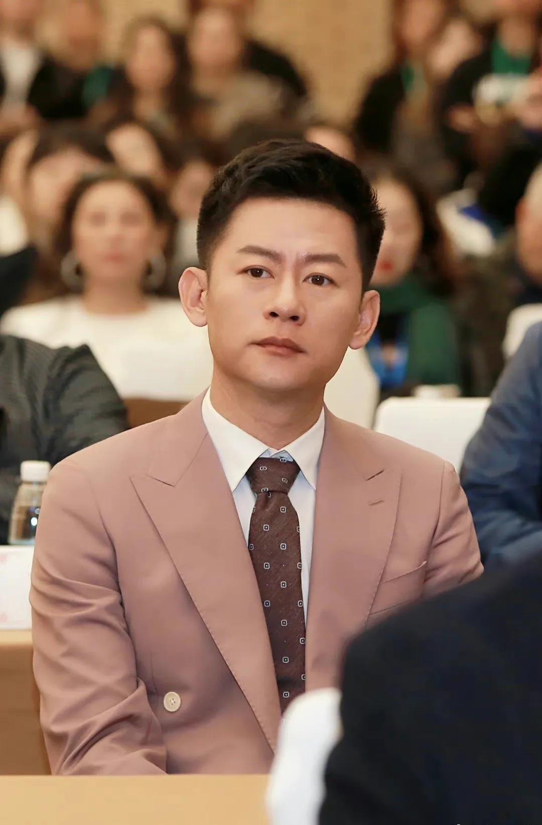 Actor Li Jian: Good looking and good in drama, 42 years old became ...