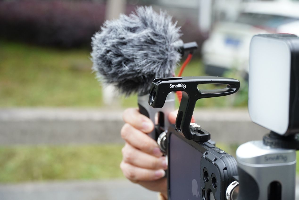 Smoker iphone14promax dual handheld shooting kit - iNEWS