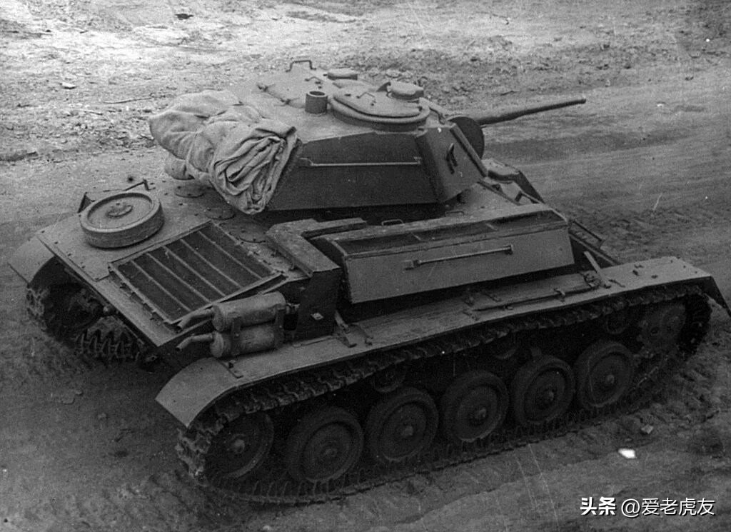 Soviet tank - T70, distinguished in the Battle of Kursk - iNEWS