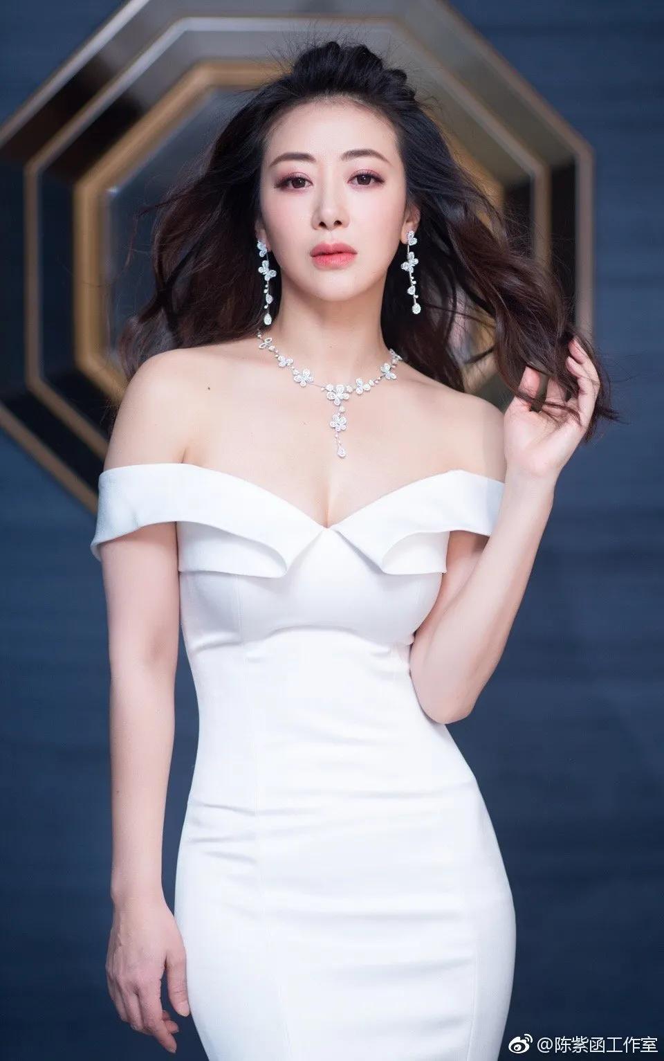 Chen Zihan's beautiful picture - iNEWS