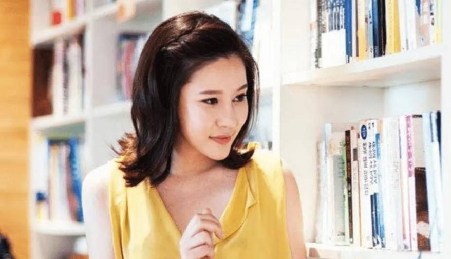 When I look at Yuan Yin again 18 years later, I understand why she left Hou Yaowen and married ...