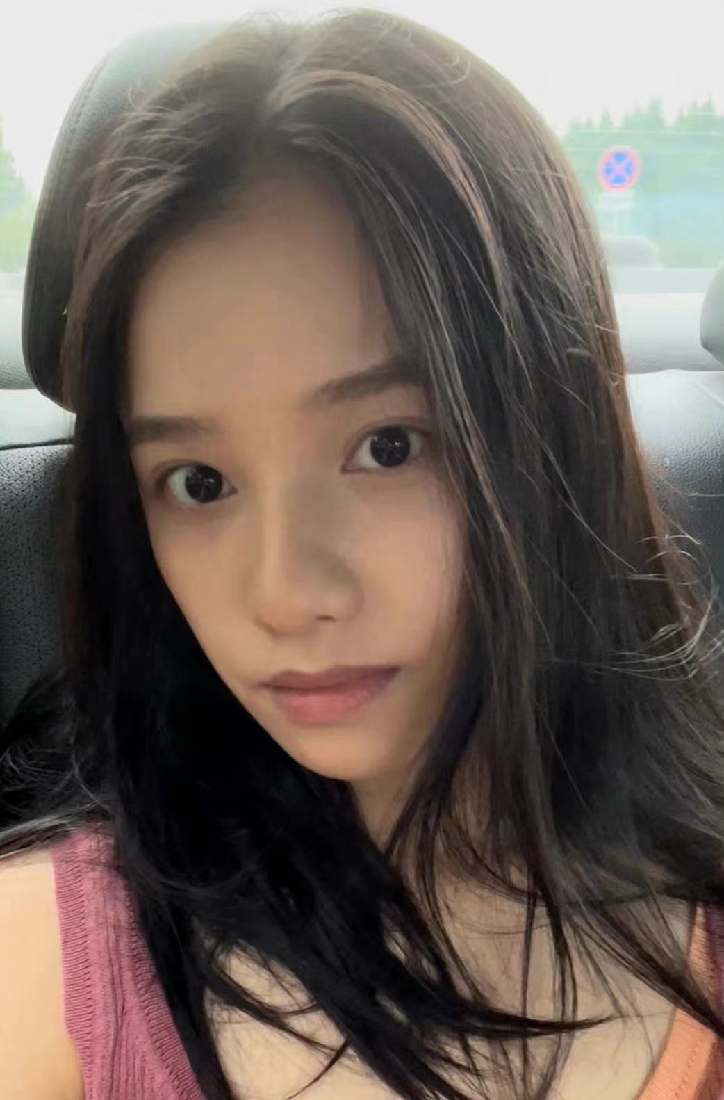 Yu Zheng said he didn't know Zhang Jingyi, but his boss Chen Kun sent a ...