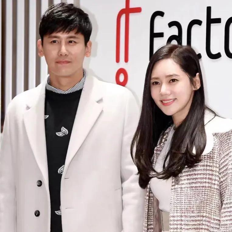 Coco Lee, Zhang Yixing, Zhang Songwen, Yu Xiaoguang, Qiu Cixuan, Guan ...