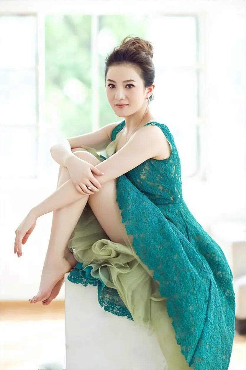 Jin Ming: Graduated from Peking University, good-looking in drama, 43 years old to see fate ...