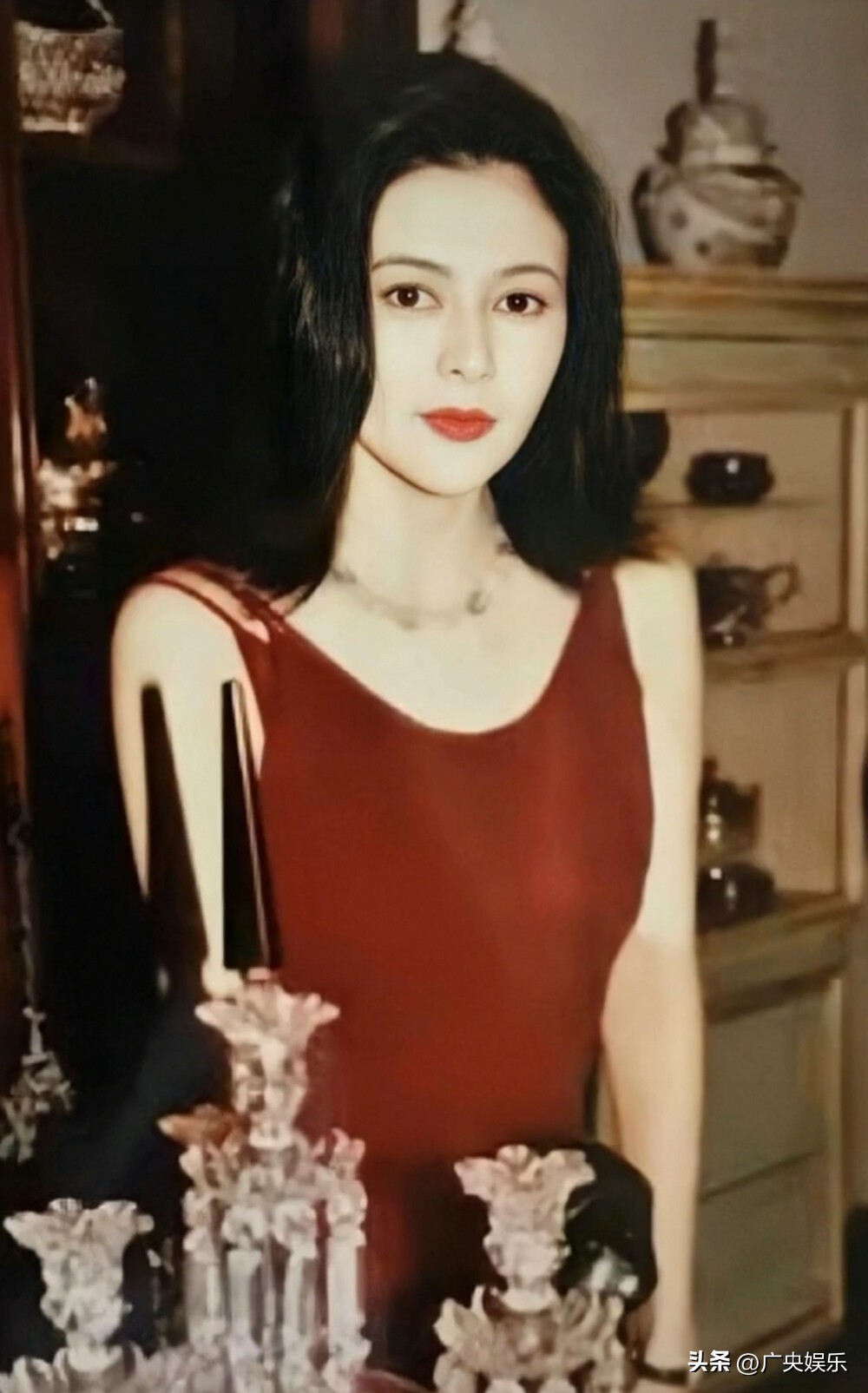 Amazing time! The peerless beauty of Guan Zhilin and Li Jiaxin is ...