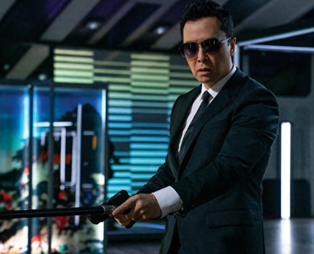Donnie Yen and Jet Li are both martial arts superstars now. Why is ...