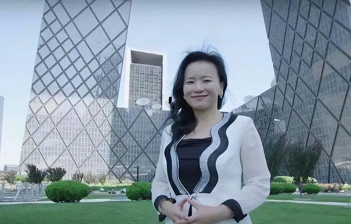 The host Cheng Lei has been undercover on CCTV for 20 years. She ...