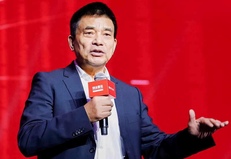 New Hope Liu Yonghao: Give up the iron rice bowl, start his own ...