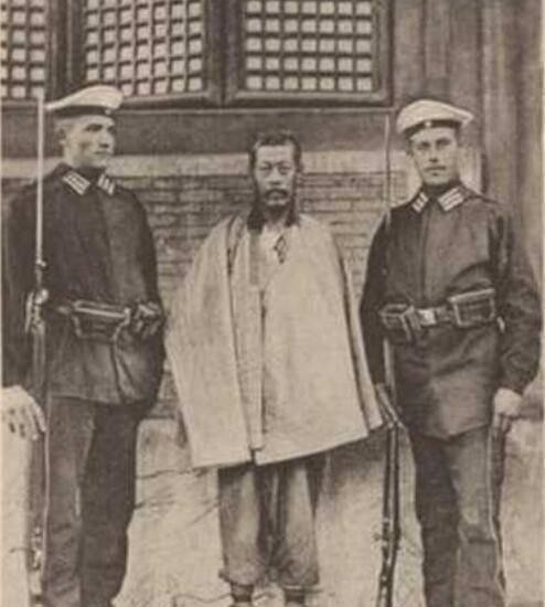As a soldier of the Shenjiying of the Qing Dynasty, his gunshot brought ...