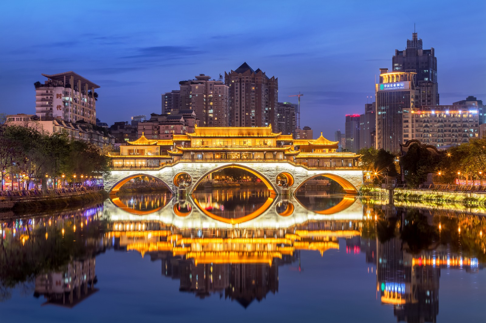 Chengdu Music Square "Music Trio" will continue until August 10 - iNEWS
