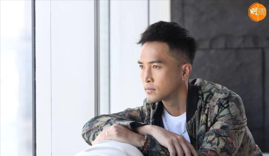 The 40-year-old TVB male star announced his departure from the nest. - iNEWS