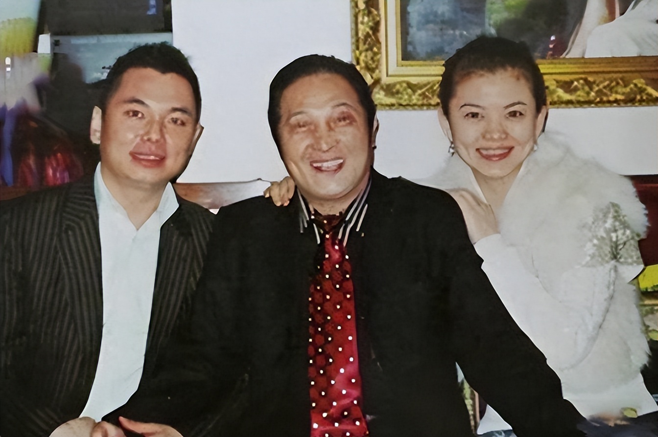Master Wang Lin "consecrated" actresses and used "half-handed qigong ...