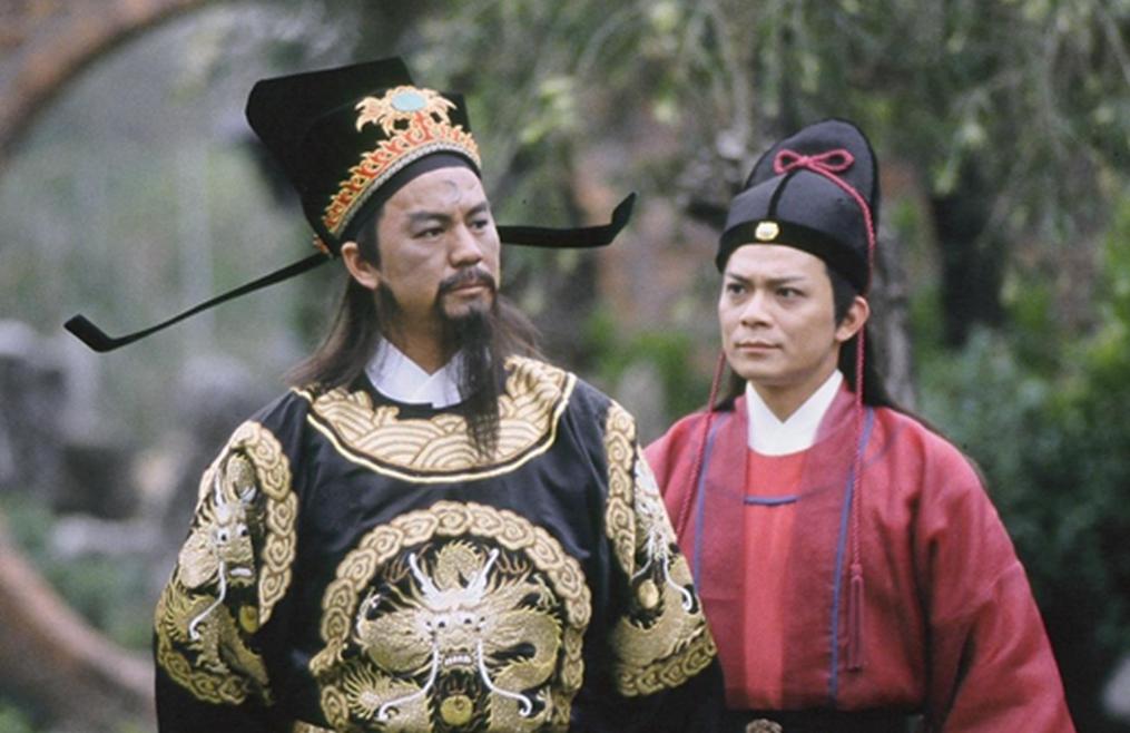 Bao Zheng's annual salary is 18,000 guan, how much is it equivalent to ...