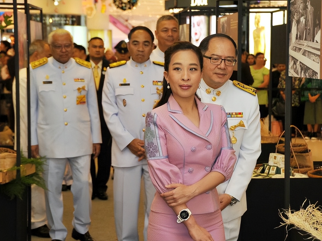 King Maha pays attention to family affection in cultivating heirs, and ...