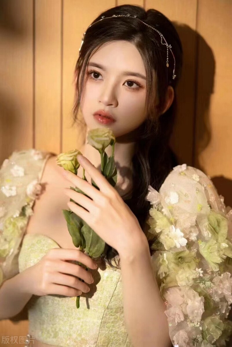 Lin Siyi's new work is confident, generous, gentle and elegant - iNEWS