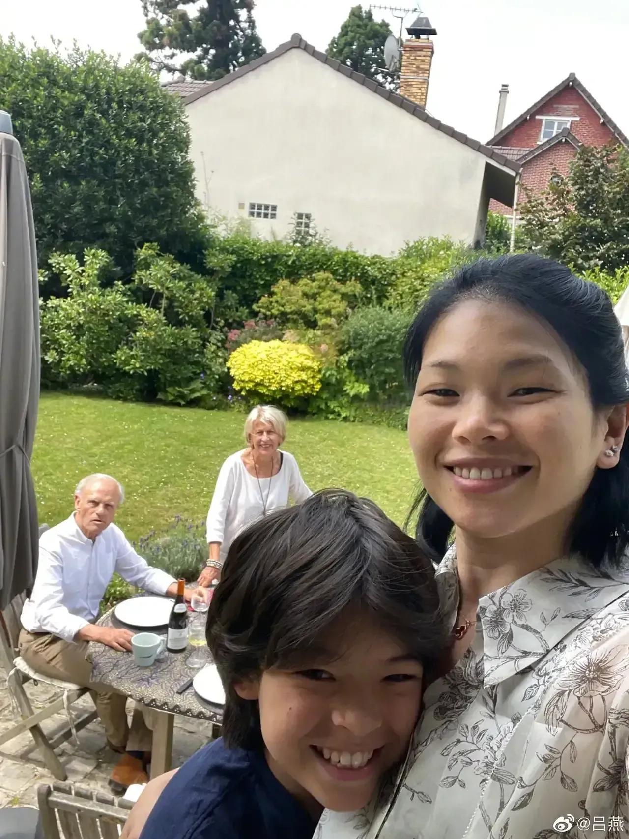 Supermodel Lu Yan took photos. She became a supermodel all over the ...